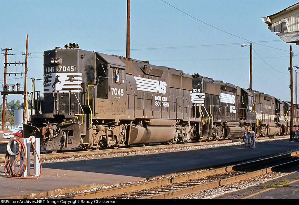 NS 7045